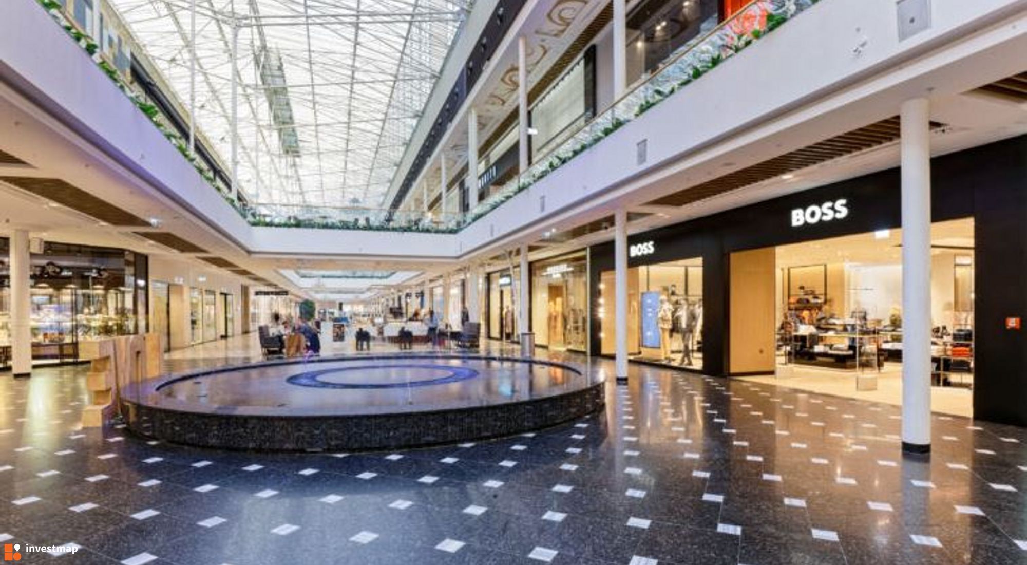 W galerii Atrium Promenada BOSS otworzył pierwszy salon w koncepcie Pre ...