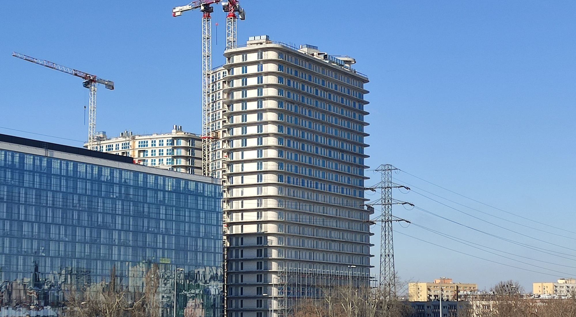 Warszawa: Na Woli trwa budowa kompleksu wieżowców Bliska Wola Tower ...