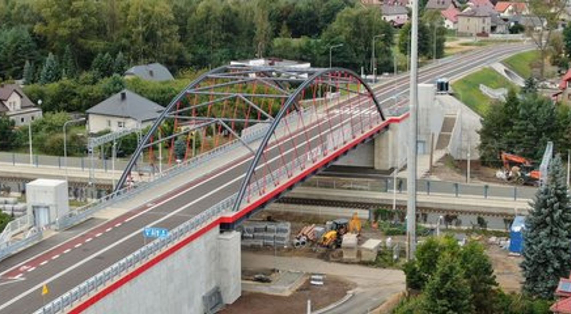 Kolejny wiadukt drogowy w Jaworznie zwiększył poziom bezpieczeństwa w ruchu kolejowym i drogowym ...