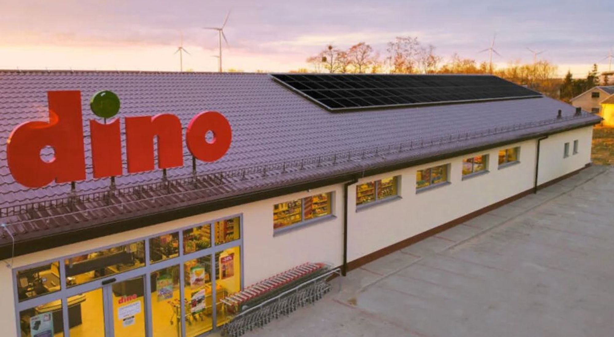 W 2024 r. sieć DINO uruchomiła 283 nowe sklepy. Większość zasilana jest przez fotowoltaikę ...