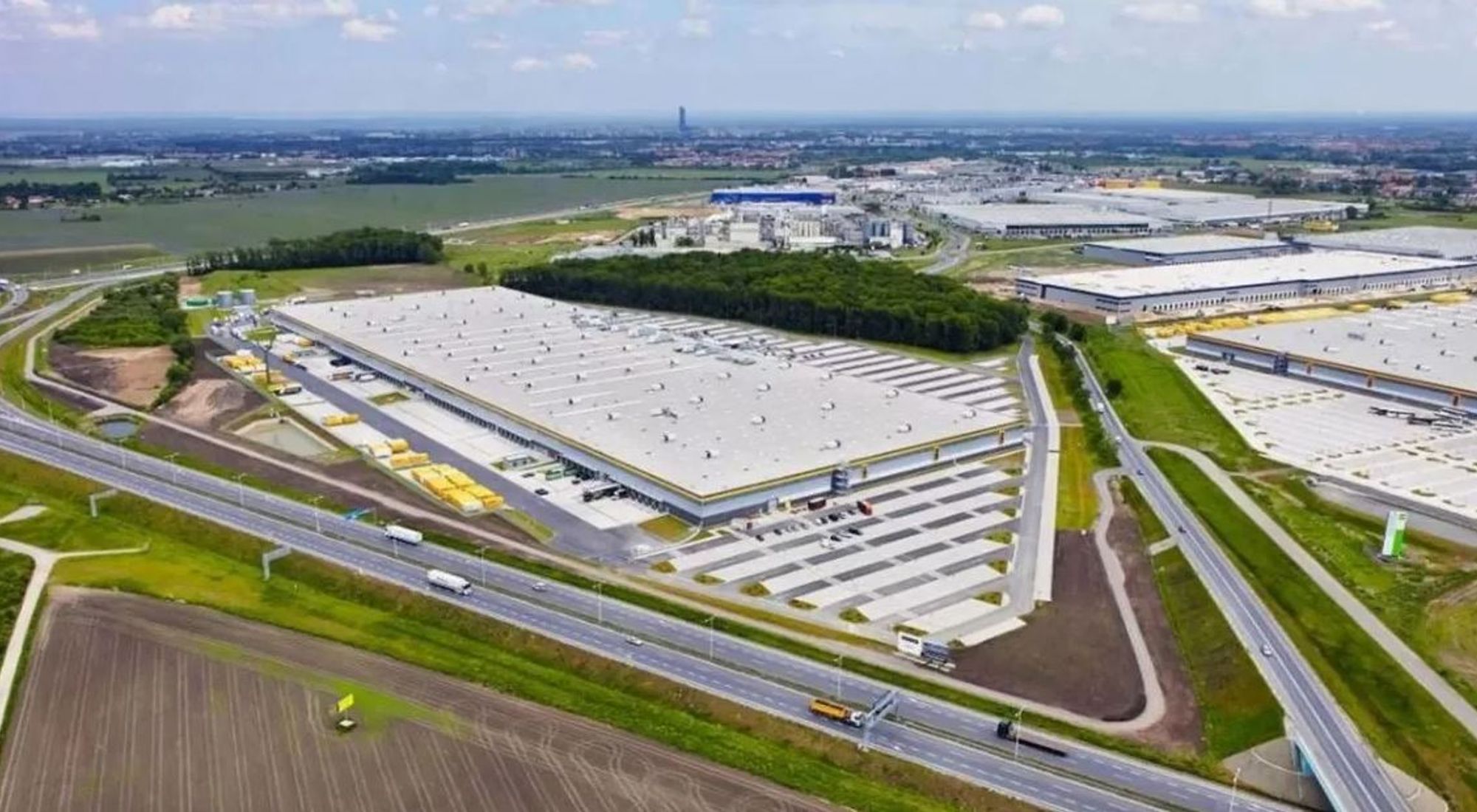 1000 nowych miejsc pracy. Amazon ruszył z kolejną wielką inwestycją w ...