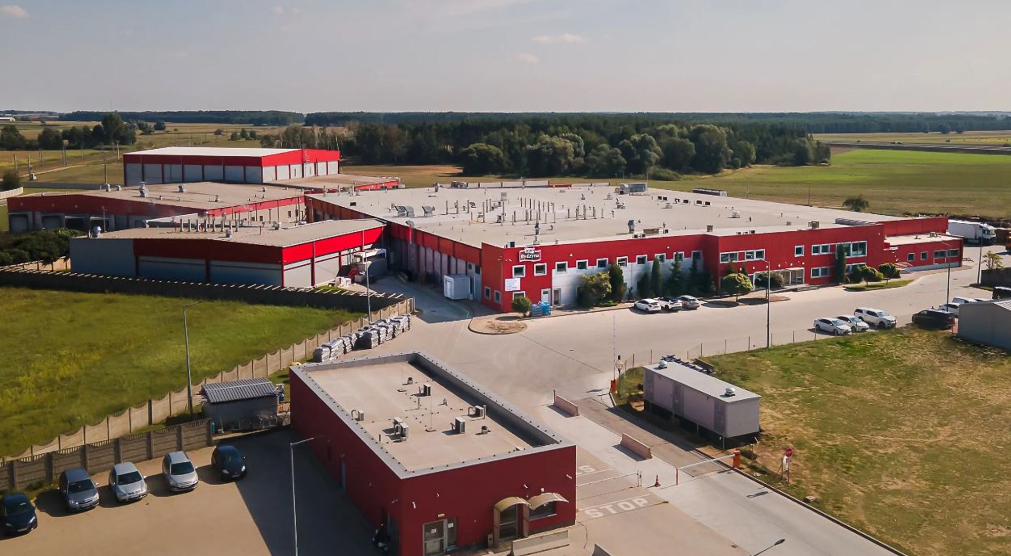 Należąca do Dino Polska S.A. firma Agro-Rydzyna buduje nowy, duży zakład uboju i przetwórstwa ...